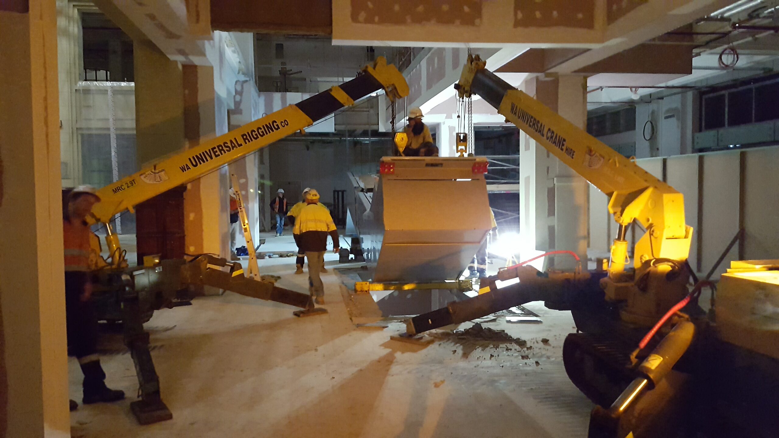 Mini Crane Hire Perth - WA Universal